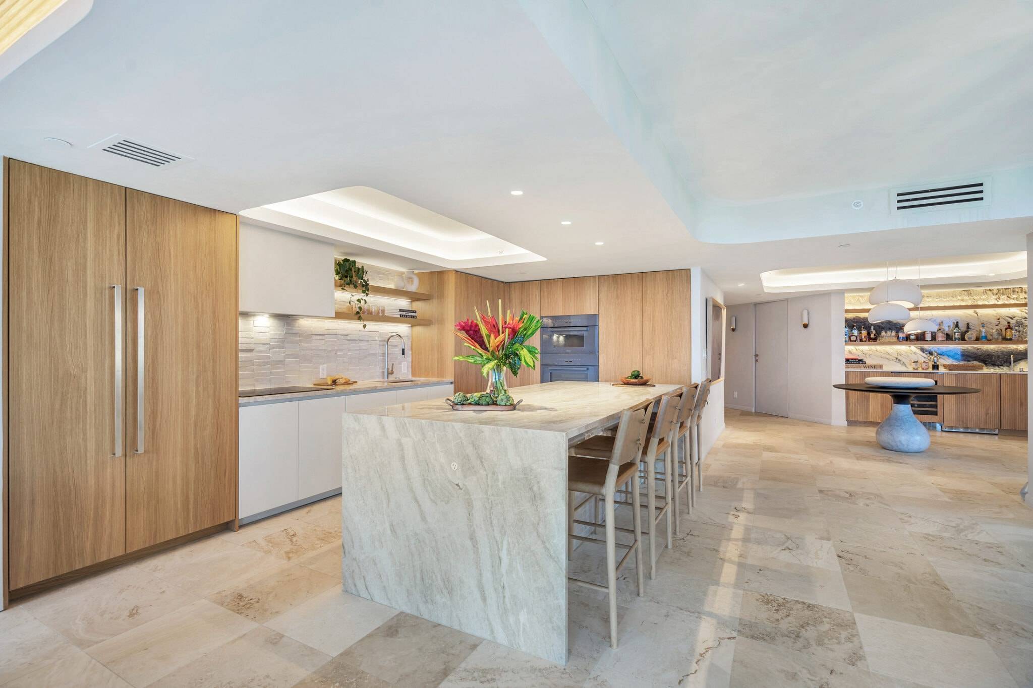 Cristallo Iceberg Quartzite Kitchen - Primestones® Granite, Quartz, Marble